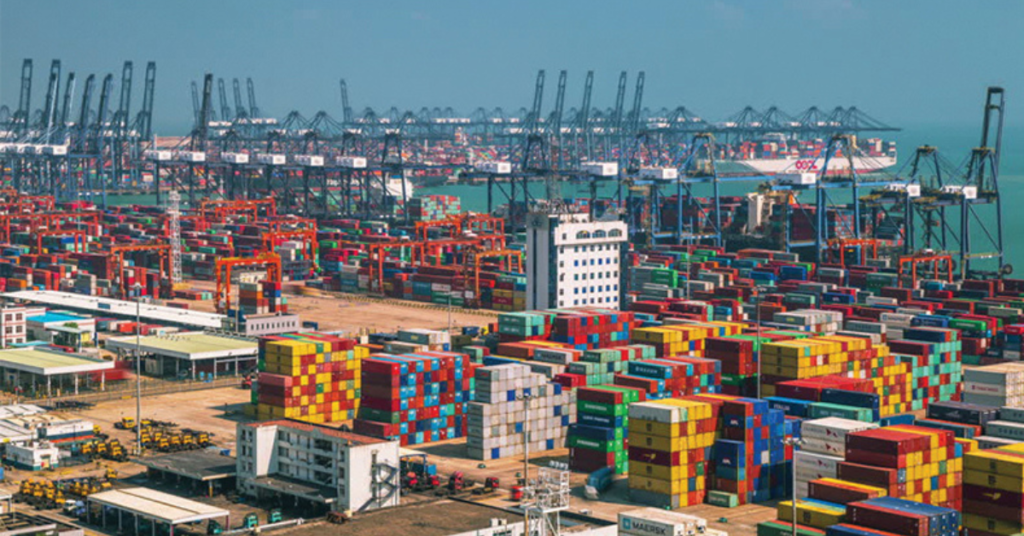 2022's Top 10 Largest Container Ship Ports Across the Globe